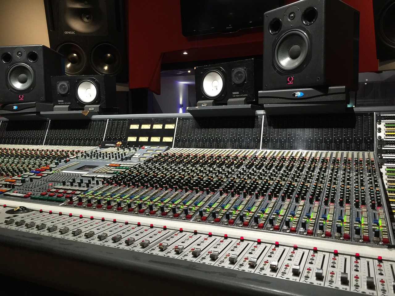 7 Proven Tips For Mixing Low End Like A Pro